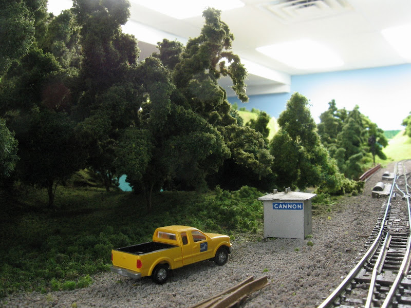 The Gang, At Todd Treasters! - page 1 - N and Z Scales - TheRailwire