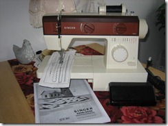 ~Life With Lou~: Singer 5530