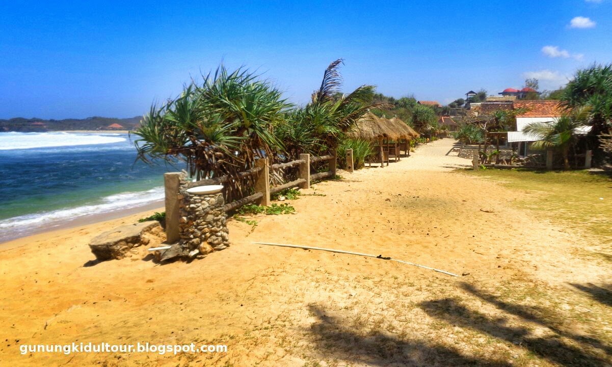 HOTEL AND BEACH TOUR GUNUNGKIDUL: PANTAI SADRANAN