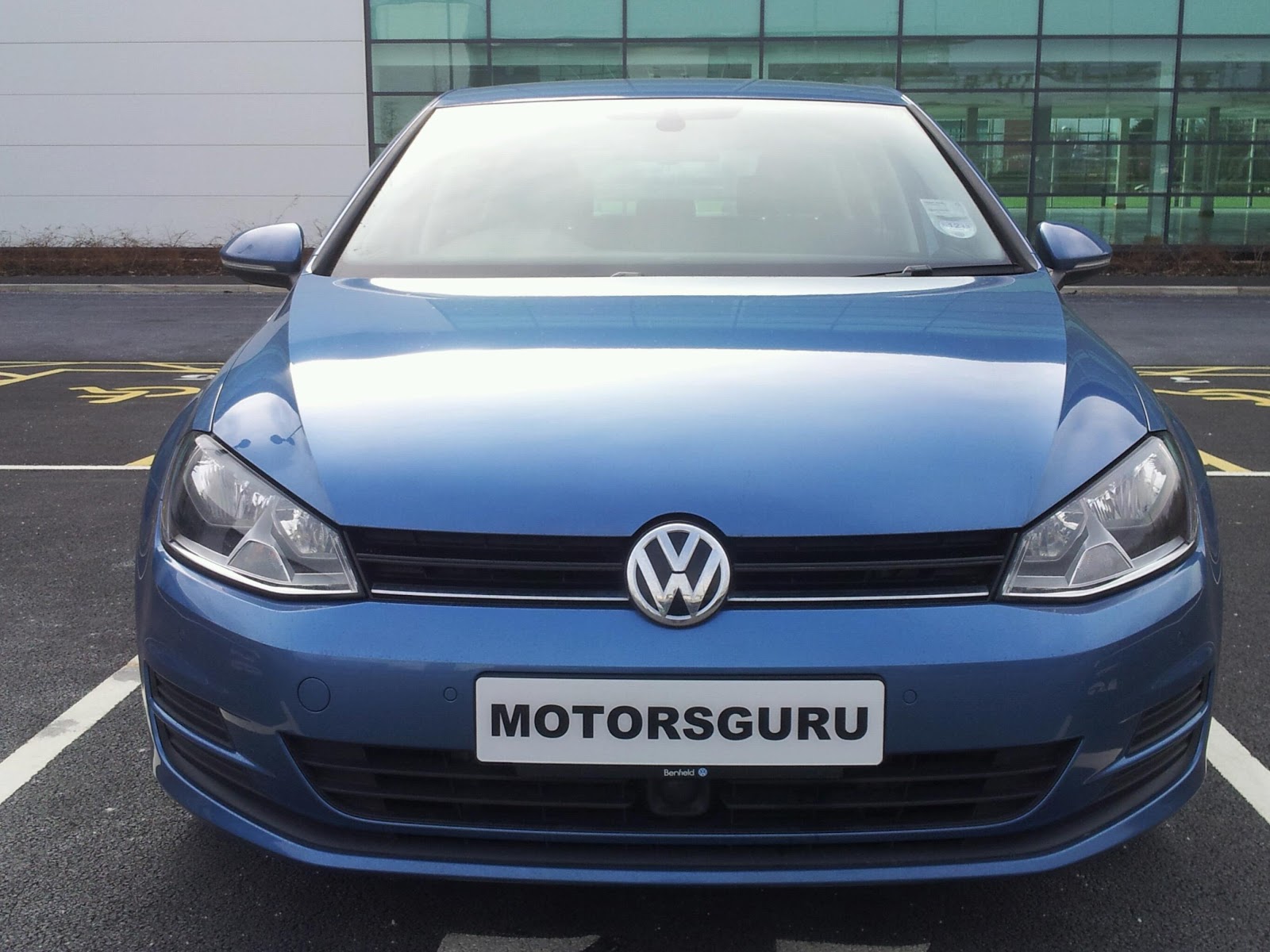 MotorsGuru: Volkswagen Golf mk7 TDI SE: Preview.