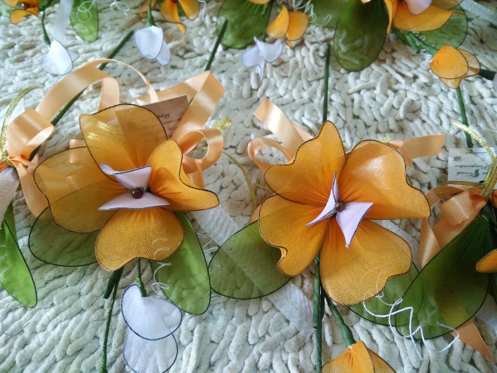 Gerbang Perkahwinan Aszila: Bunga Telur Stokin Orkid Oren