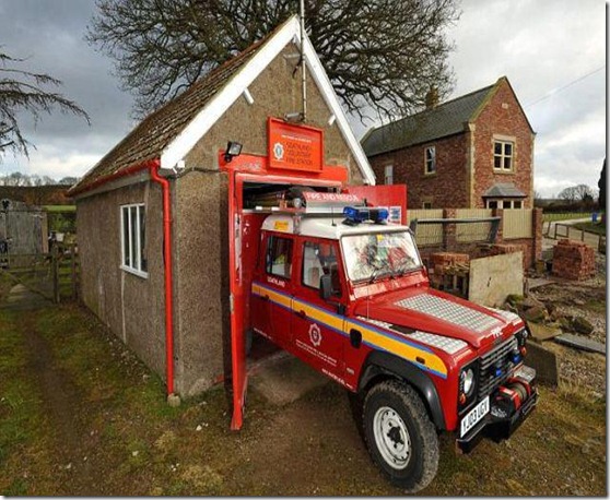 World's smallest Fire station! - pattazhy