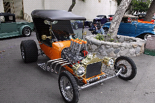 Righteous Machine Corp.: Showrod Sunday... The Fad T