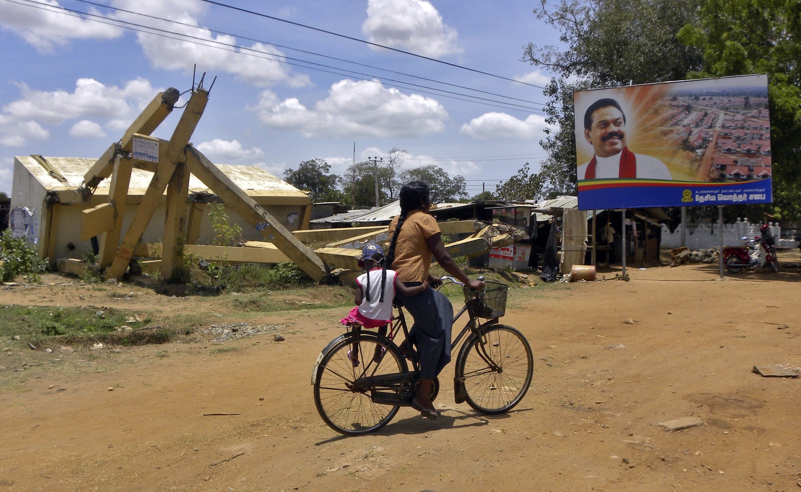 SRI LANKA BRIEF: Jaffna under UPFA: A grim reminder of LTTE days