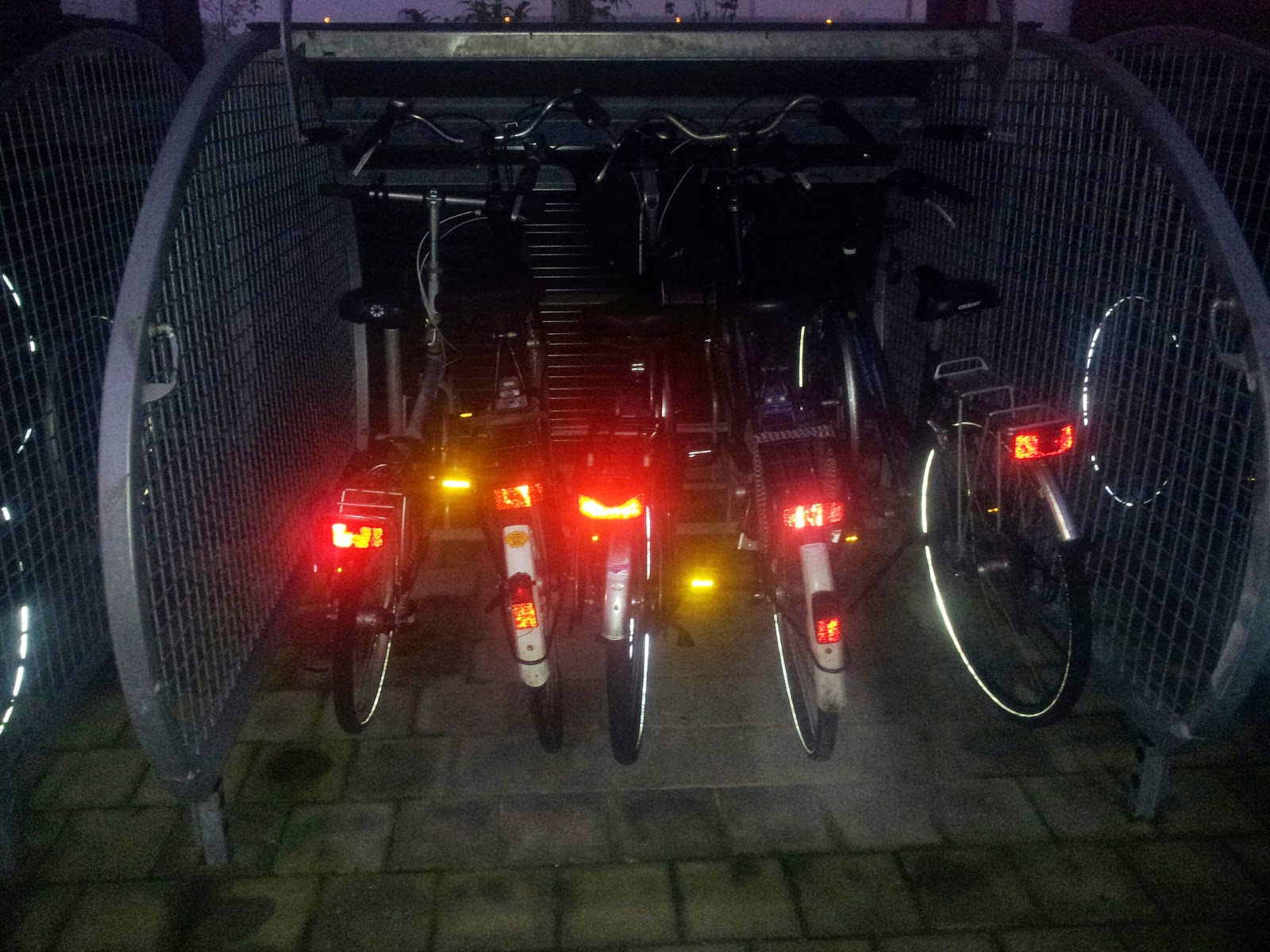 Werp een blik elke dag: Vijf fietsen in het rek!