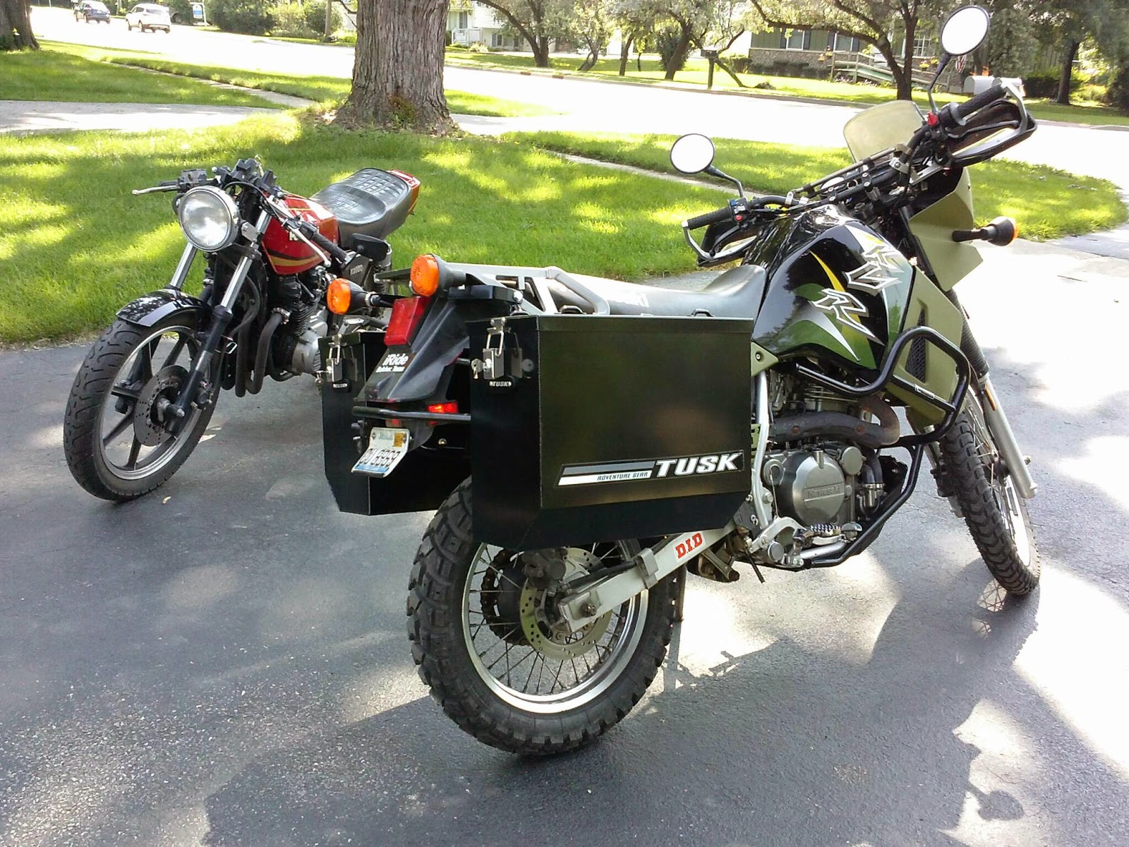 Geoff's KLR650 project: Installed pannier boxes