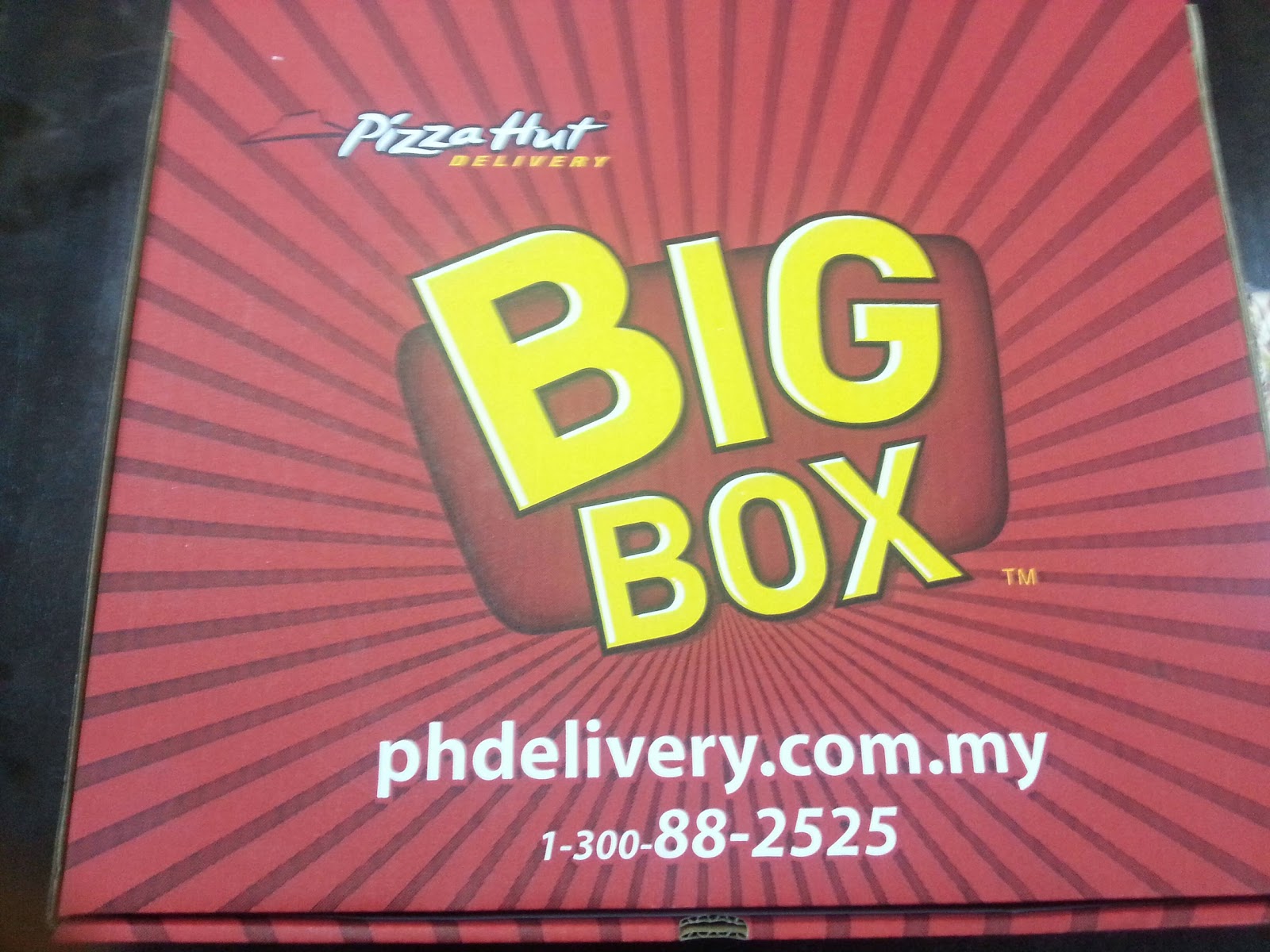 Wanderlust Palate: Pizza Hut Big Box Delivery