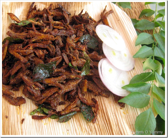 Chooda / Podimeen / Anchovy Fry | Yummy O Yummy
