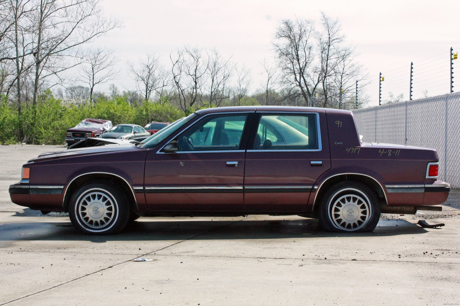 1991 Dodge Dynasty Sedan Specifications, Pictures, Prices