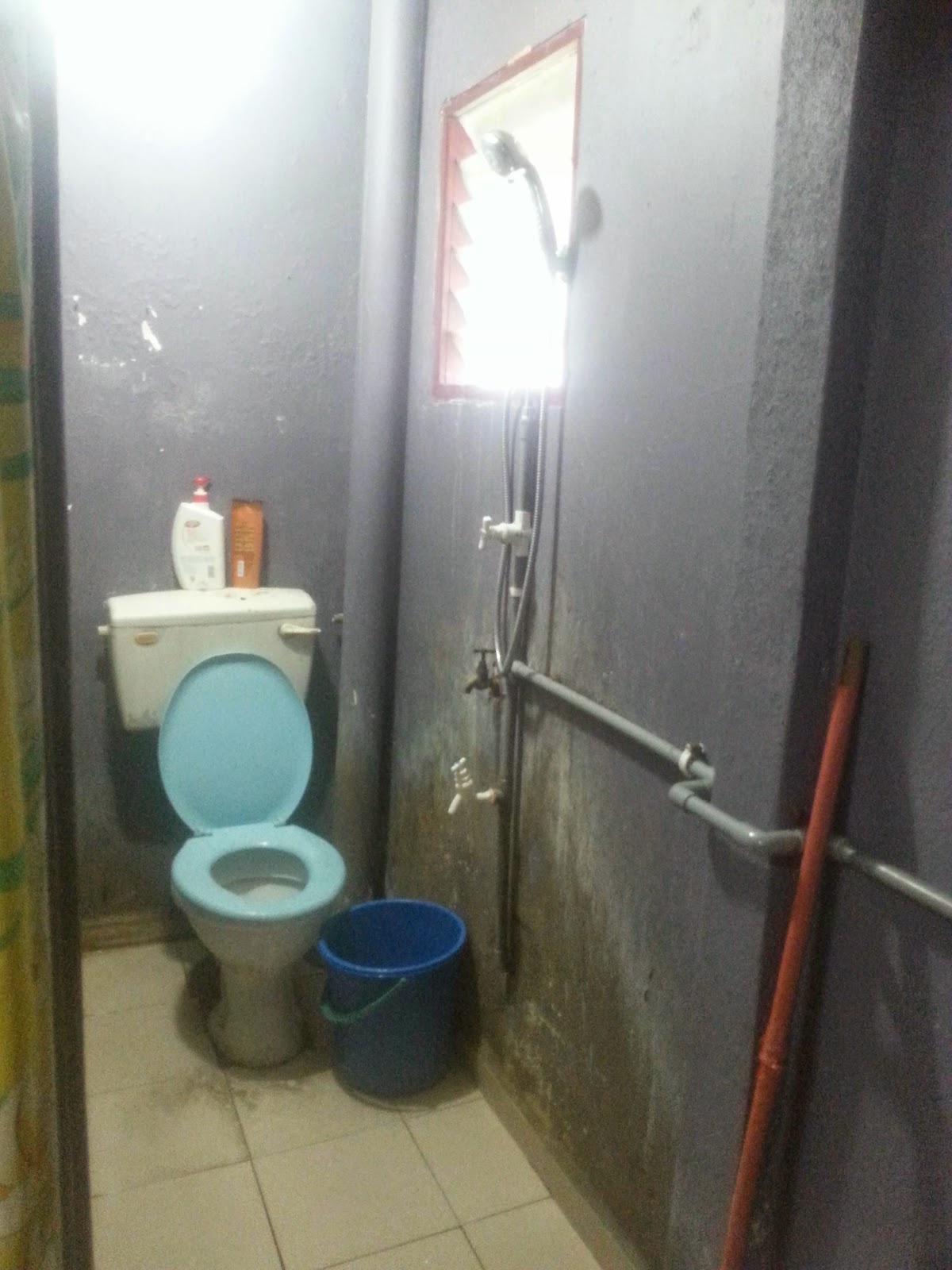 Ubah suai tandas, pasang tiles tandas dan paiping