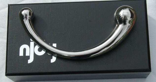 Rolling in the Hay: Njoy Pure Wand Review