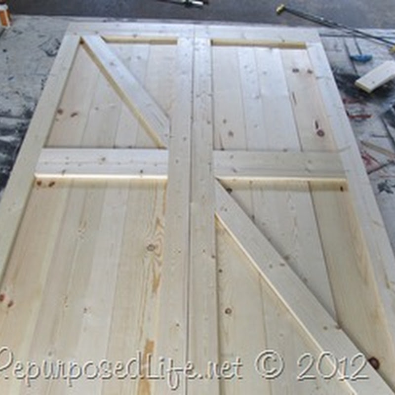 Diy build a shed door - Frank Hobby