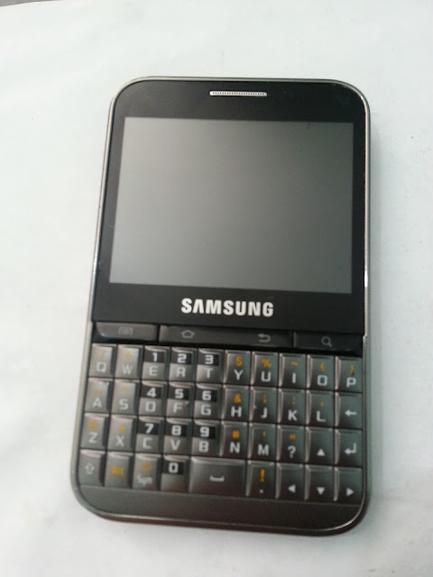 Chejuj:O grocery store.: Celular Samsung galaxy pro