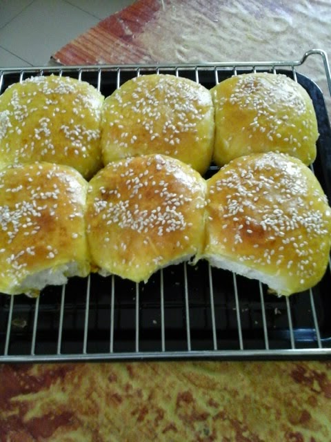 Zalindazalins Kitchen Roti Bun Inti Kelapa