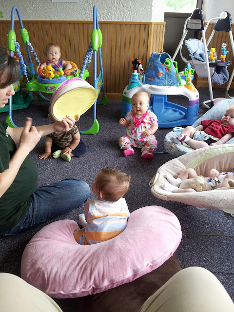 Explore with the Explorers: Younger infant circle time!