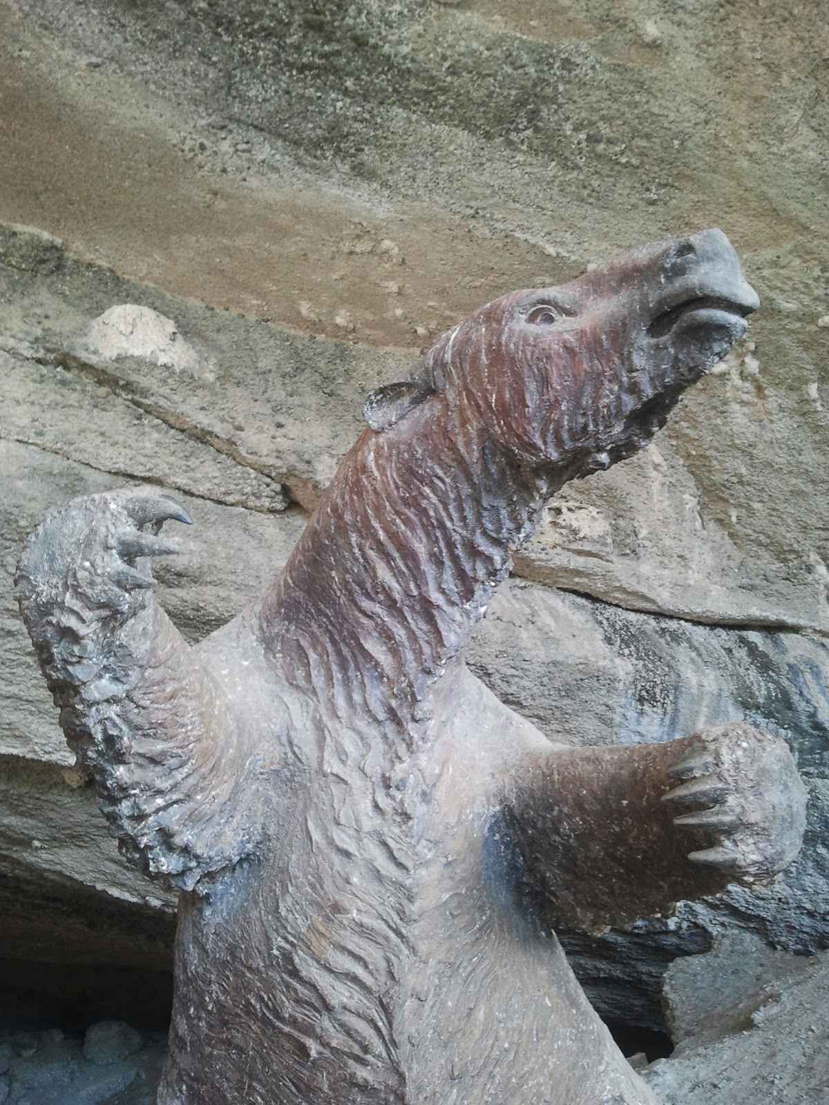 Zio Giramondo: Bruce ed il Milodonte