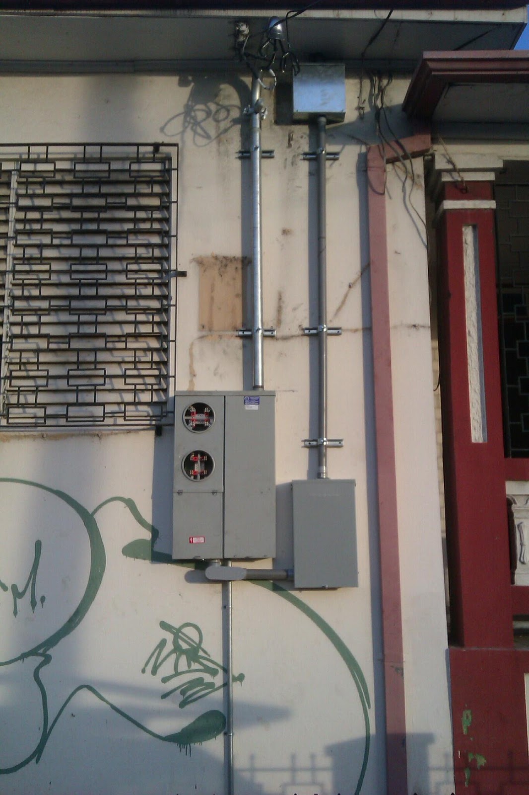RH Electric and Handyman Services: Base Contador Doble