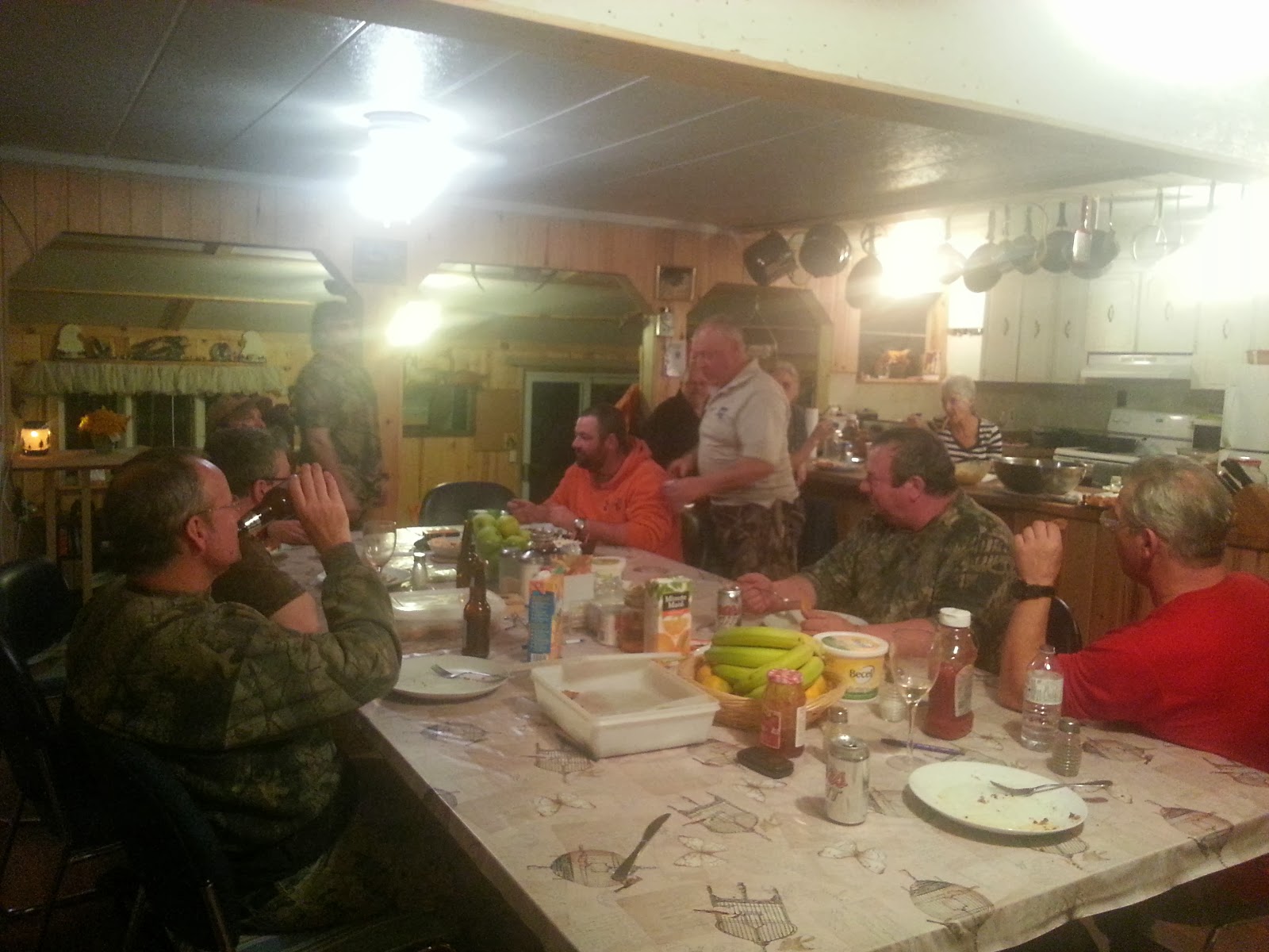Porcupine Creek White Tail Hunt Camp: fish fry with the Carrier crowd