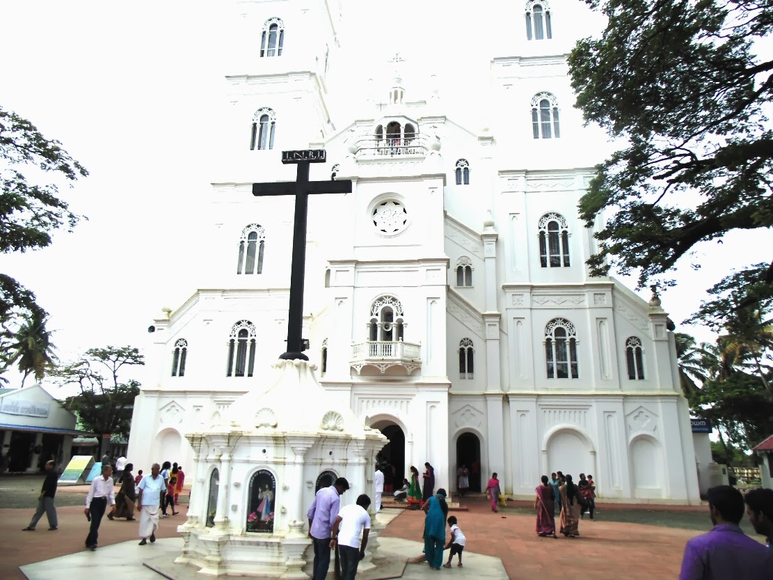 kerala Gods own country: Vallarpadam palli