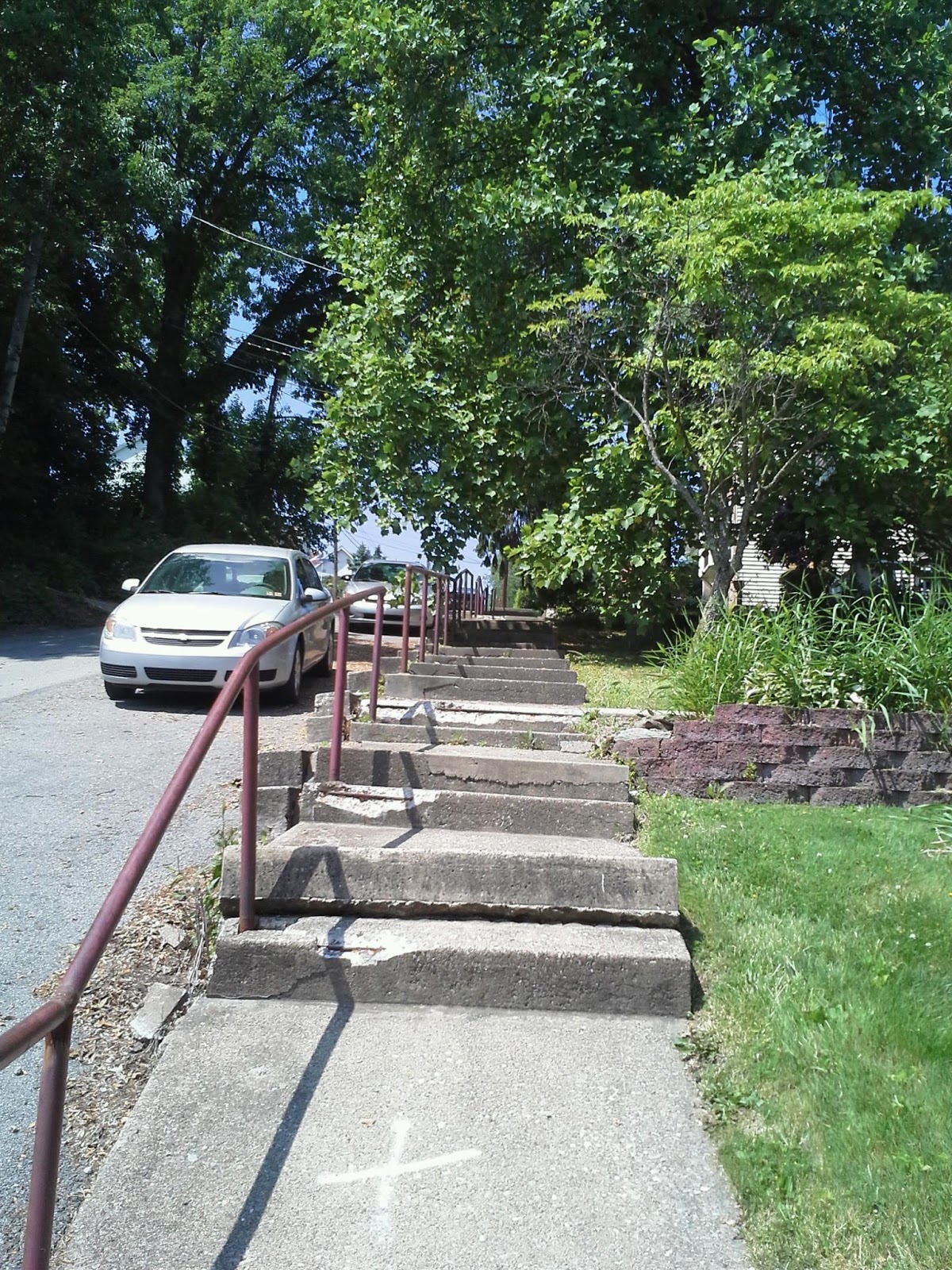 Pittsburgh Pilgrimage: Hiking The City Steps: Crafton Heights
