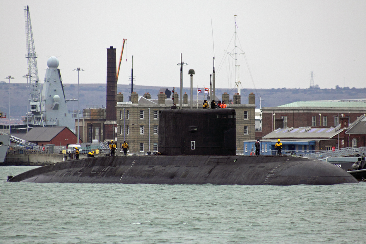 Sindhughosh-Class Submarine INS Sindhurakshak [S63] In The UK [Indian ...