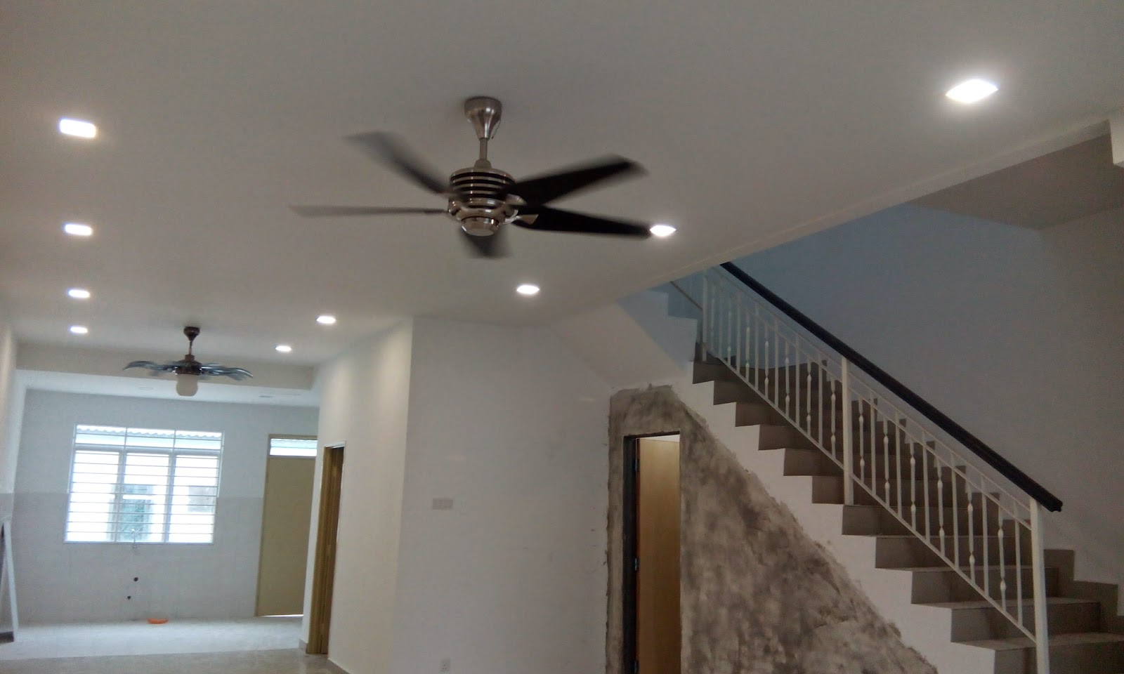 Plaster Ceiling and Wall (drywall gypsum construction): Flat plaster ...