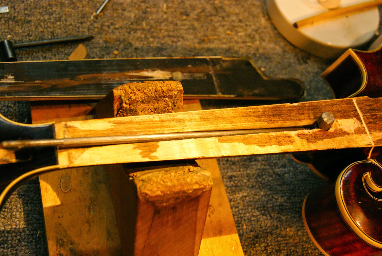 GTRDOC: F style Eastman mandolin needs a new truss rod