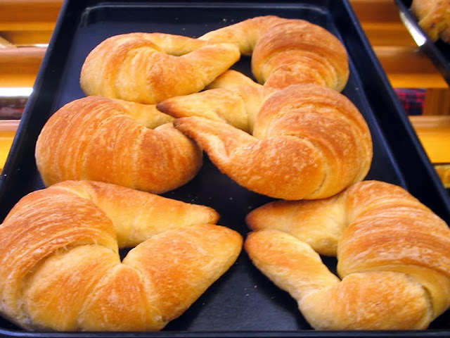 Pancalli Pasteleria y Reposteria: Cuernitos de Pan