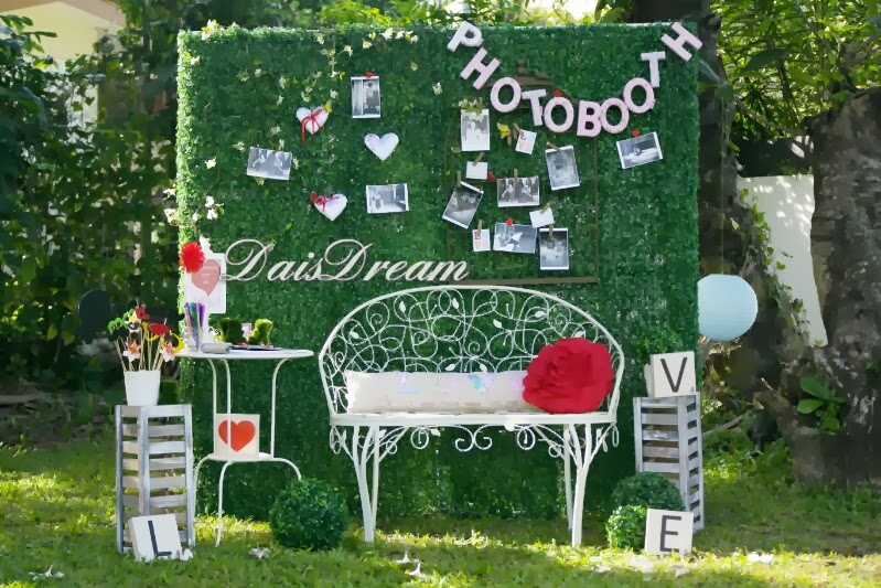 DaisDream: Qma + Hafiz's Big Day - Garden PhotoBooth