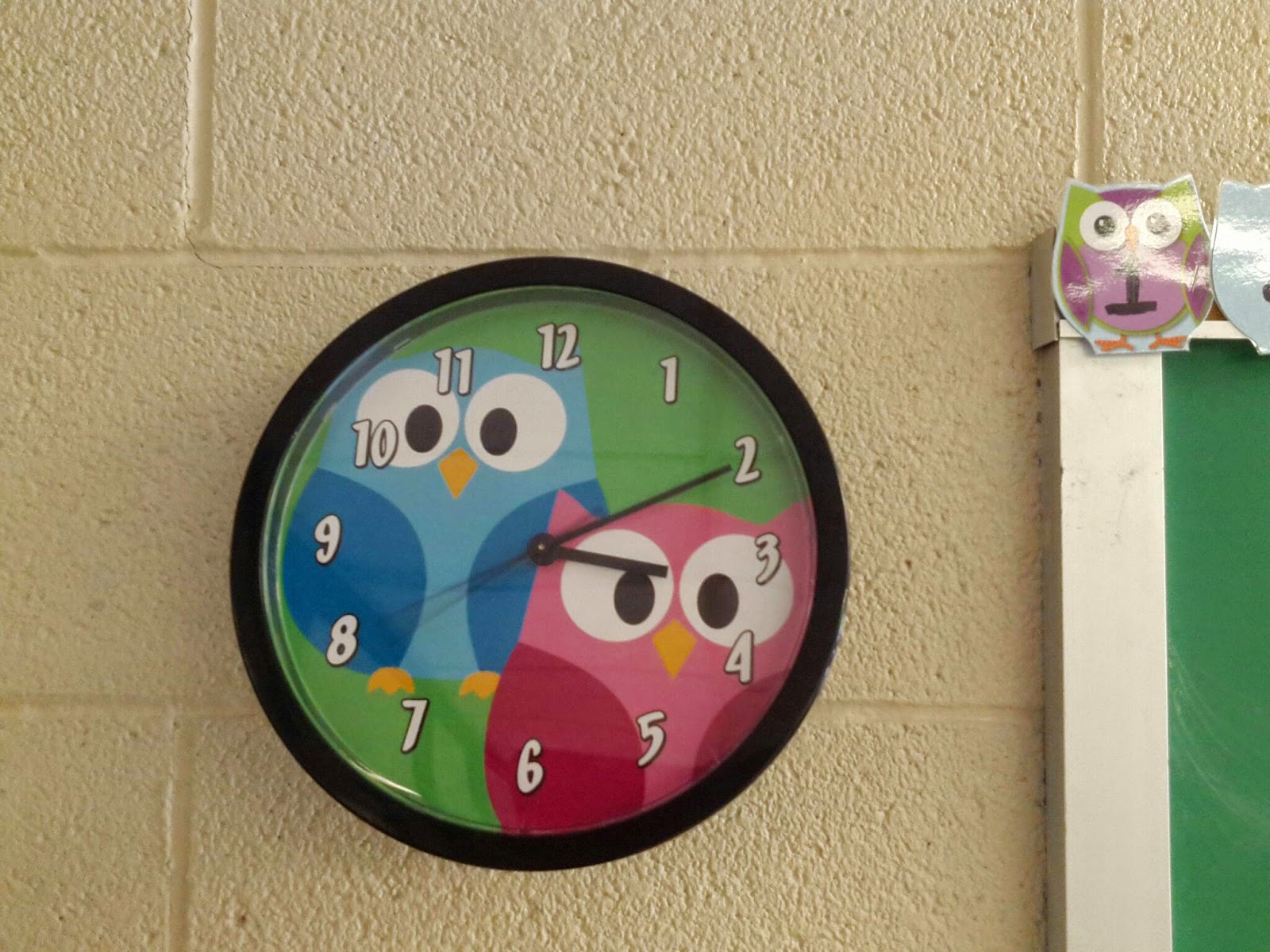 Mrs. Roach's School Daze: Owl clock