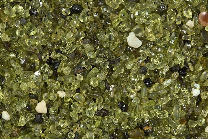 Olivine - Rock-Forming Minerals