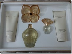 BCBGMAXAZRIA Bon Chic Perfume Review