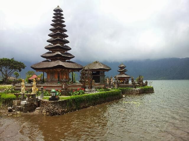 Indonesien: 11 Bali; Kalibukbuk