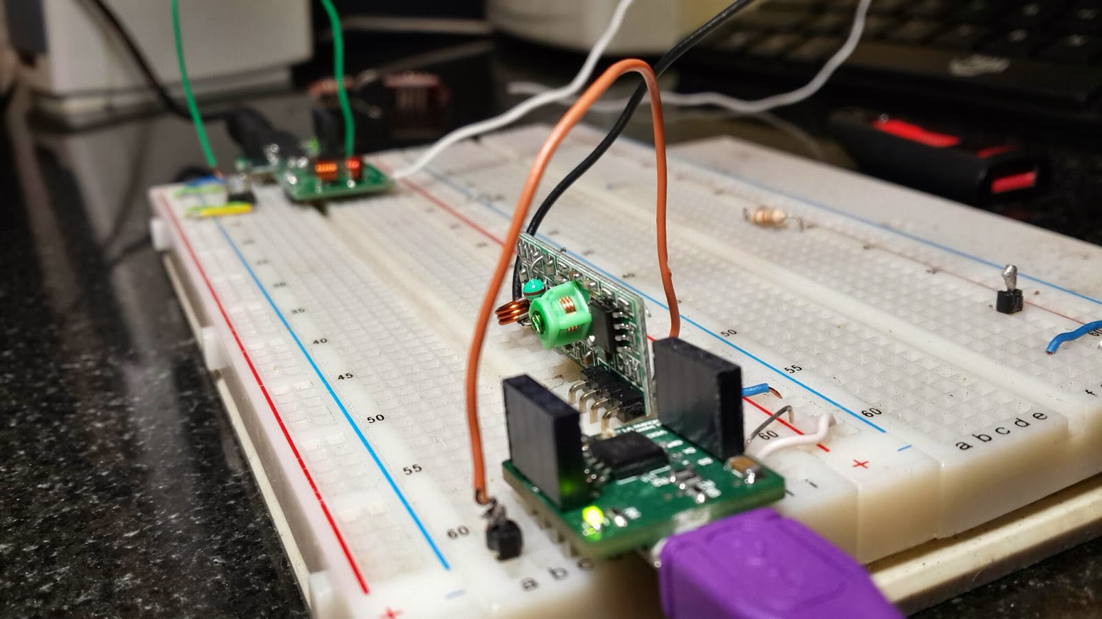 Interactive LED Panels: Wireless Tiny Arduino working via RF