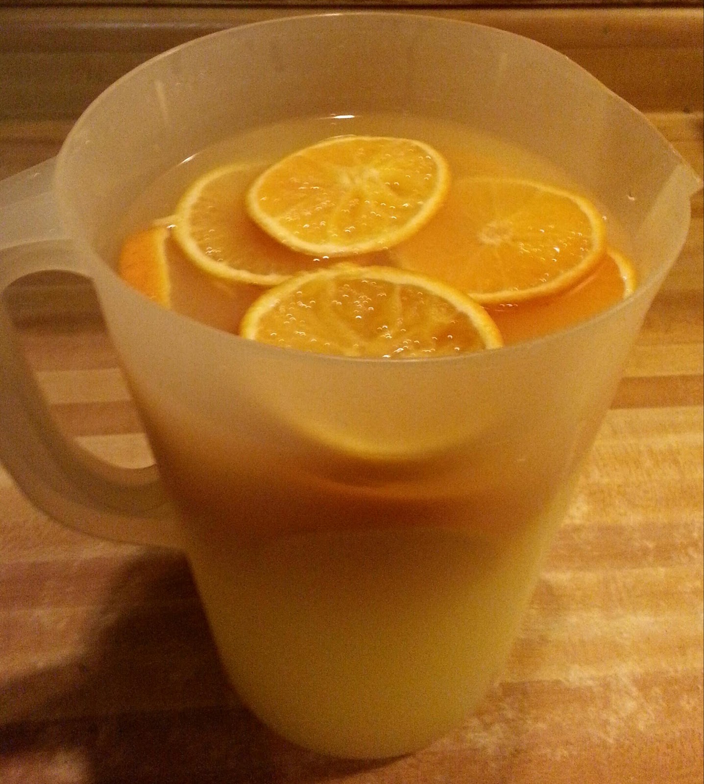A Poor Mom's Guide to Country Living: Orange Lemonade