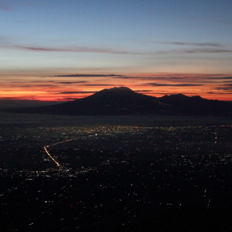 Trek to Gunung Merapi: One of the deadliest volcanoes in the world - Be ...