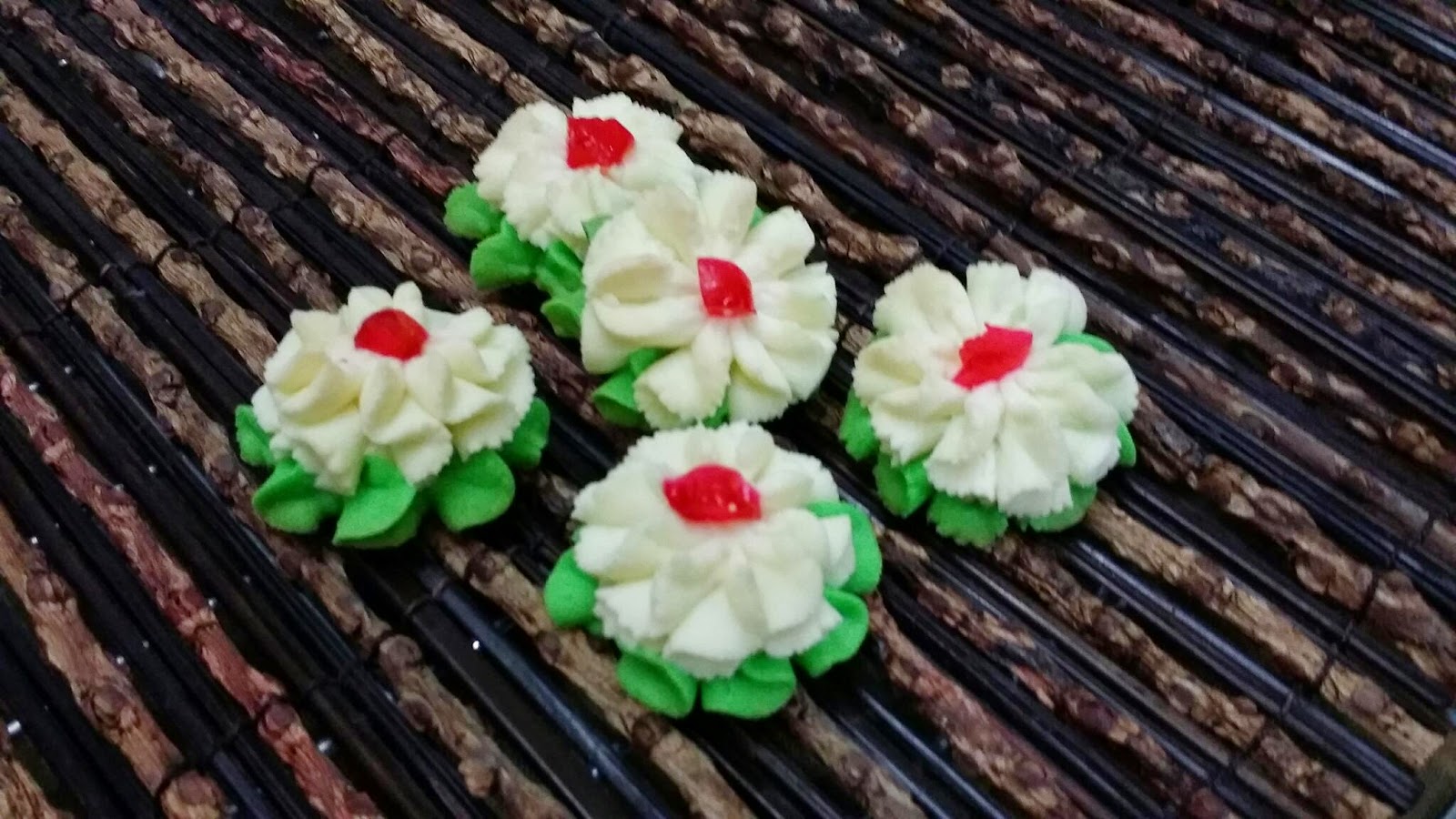 ZULFAZA LOVES COOKING: Semperit susu