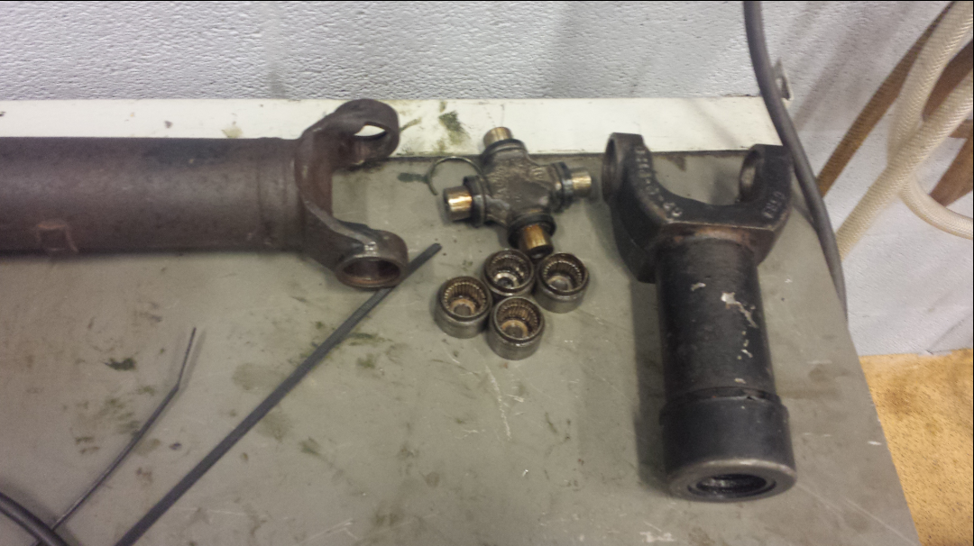 Asentajablogi: Kardaaniakselin purkaaminen ja kasaaminen