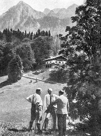 Neues Europa: Hitler’s Mountain home