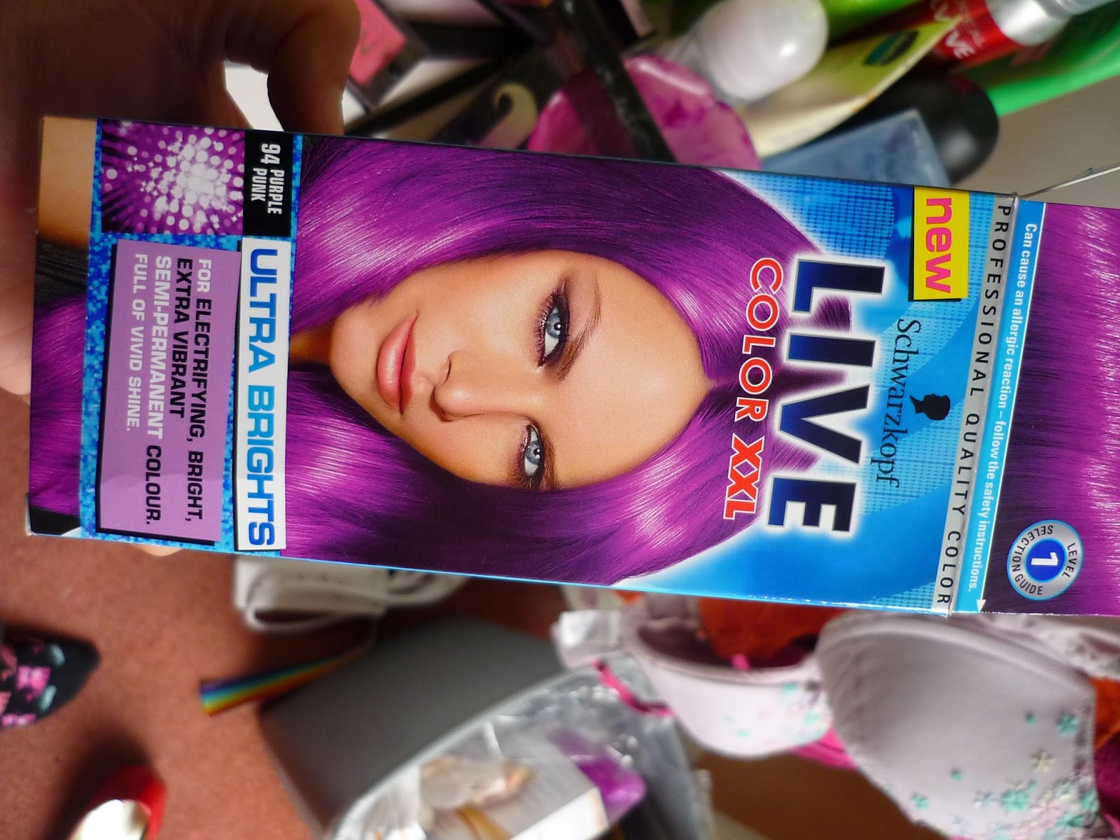 Holly's Blarg: Dye Your Hair Purple with Schwarzkopf LIVE Color XXL ...