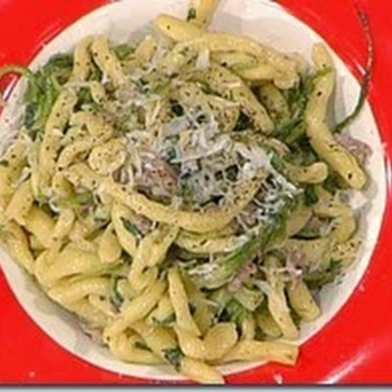 Strascinati con cardoncelli e salsiccia