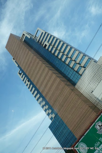 ArchCore: Modernform Tower :: Srinakarin Road