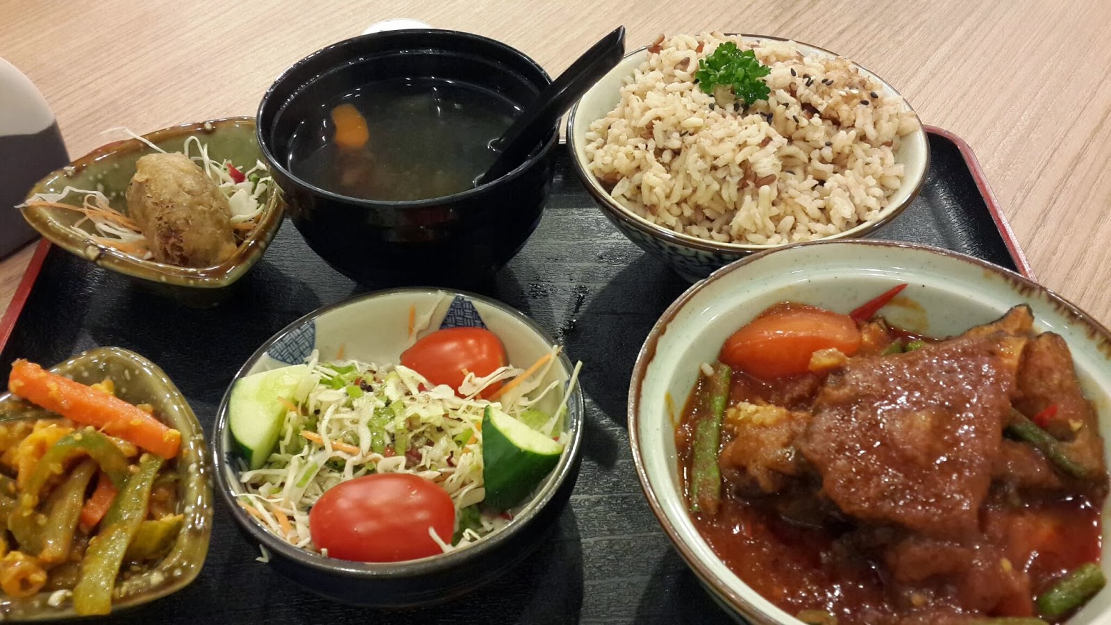 The Best Vegetarian Food In Malaysia: Simple Life (AEON BUKIT TINGGI)