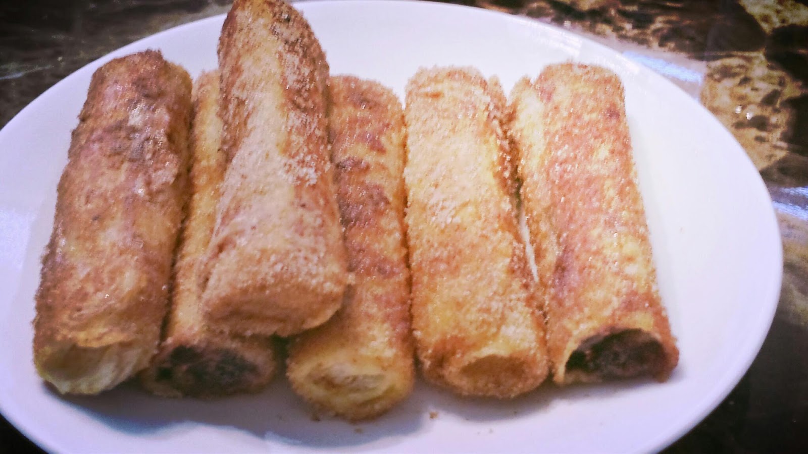 Mrs. Scales' Recipes n' Things: French Toast Roll Ups