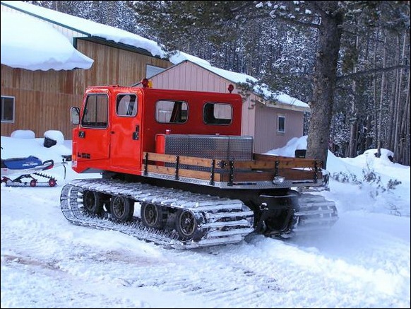 Snowcat doing its thang! ~ MegaMachine