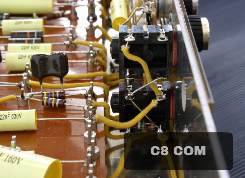 Paket Komputer Bandung: Ampli Gitar dan Efek Gitar Rakitan