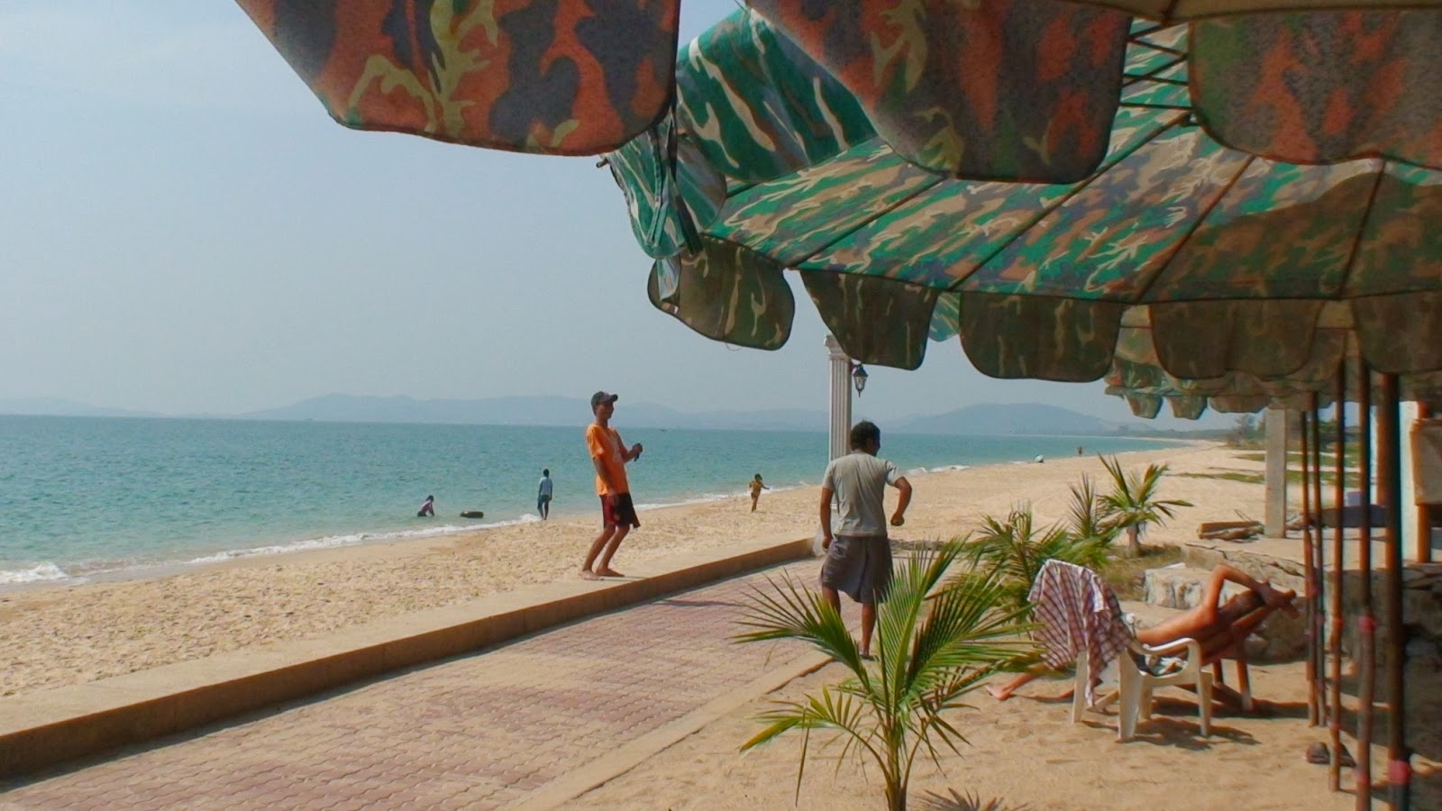 Ban Chang, Rayong, East Coast Thailand: Good morning Ban Chang....