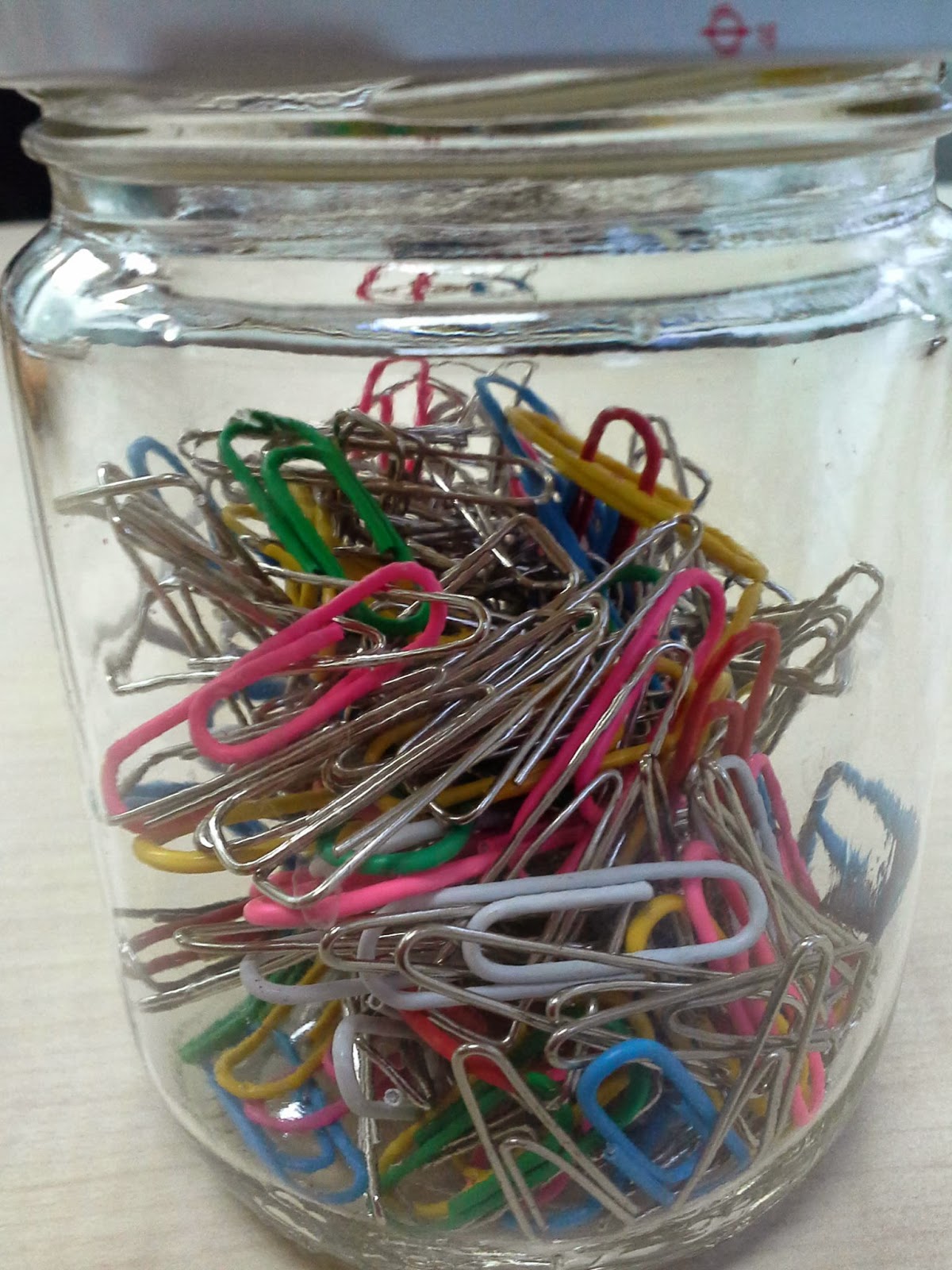 lundiaschool - stationery and school stuff blog: paper clips