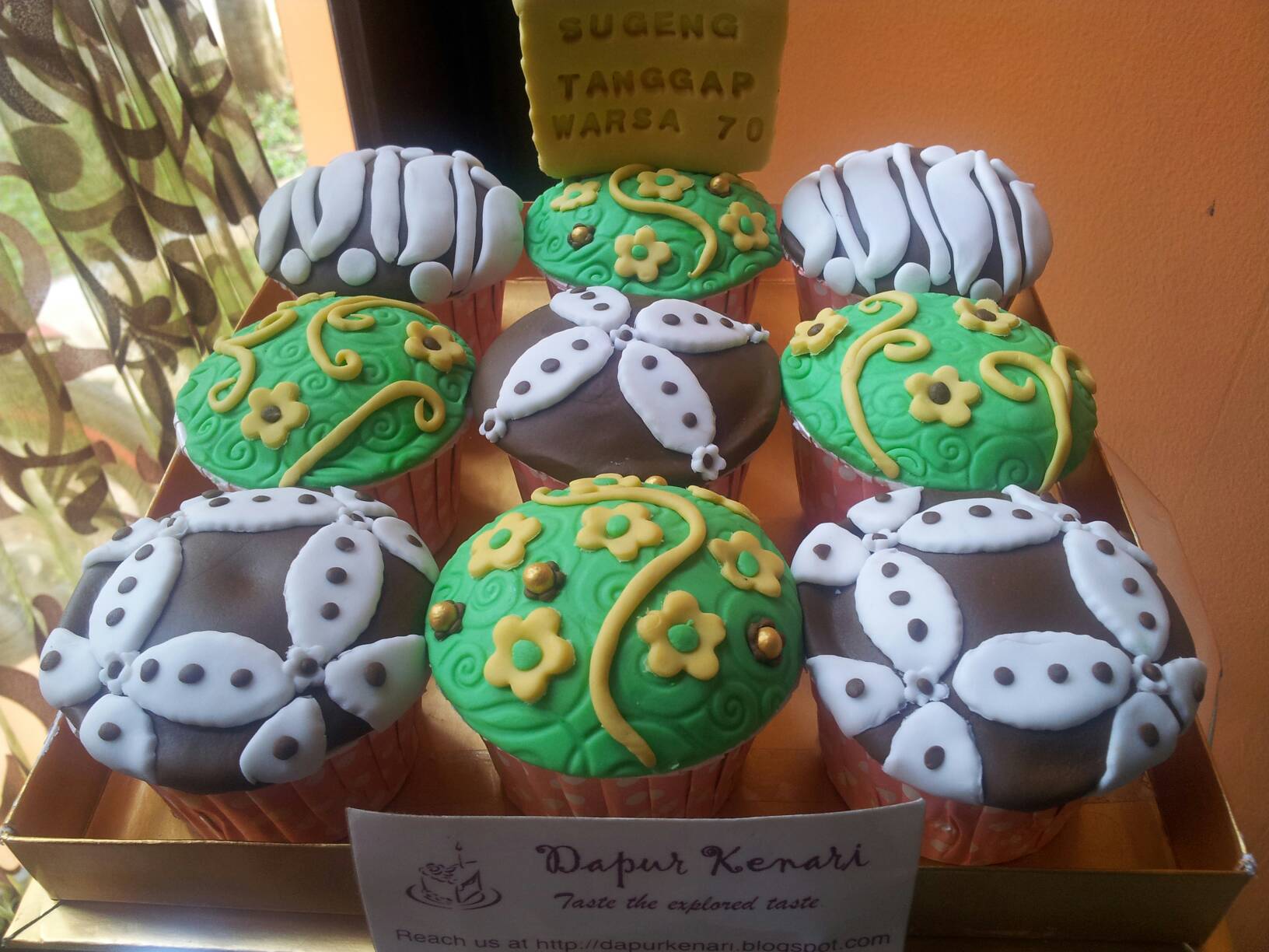 Dapur Kenari: Aneka Birthday Cupcake Set