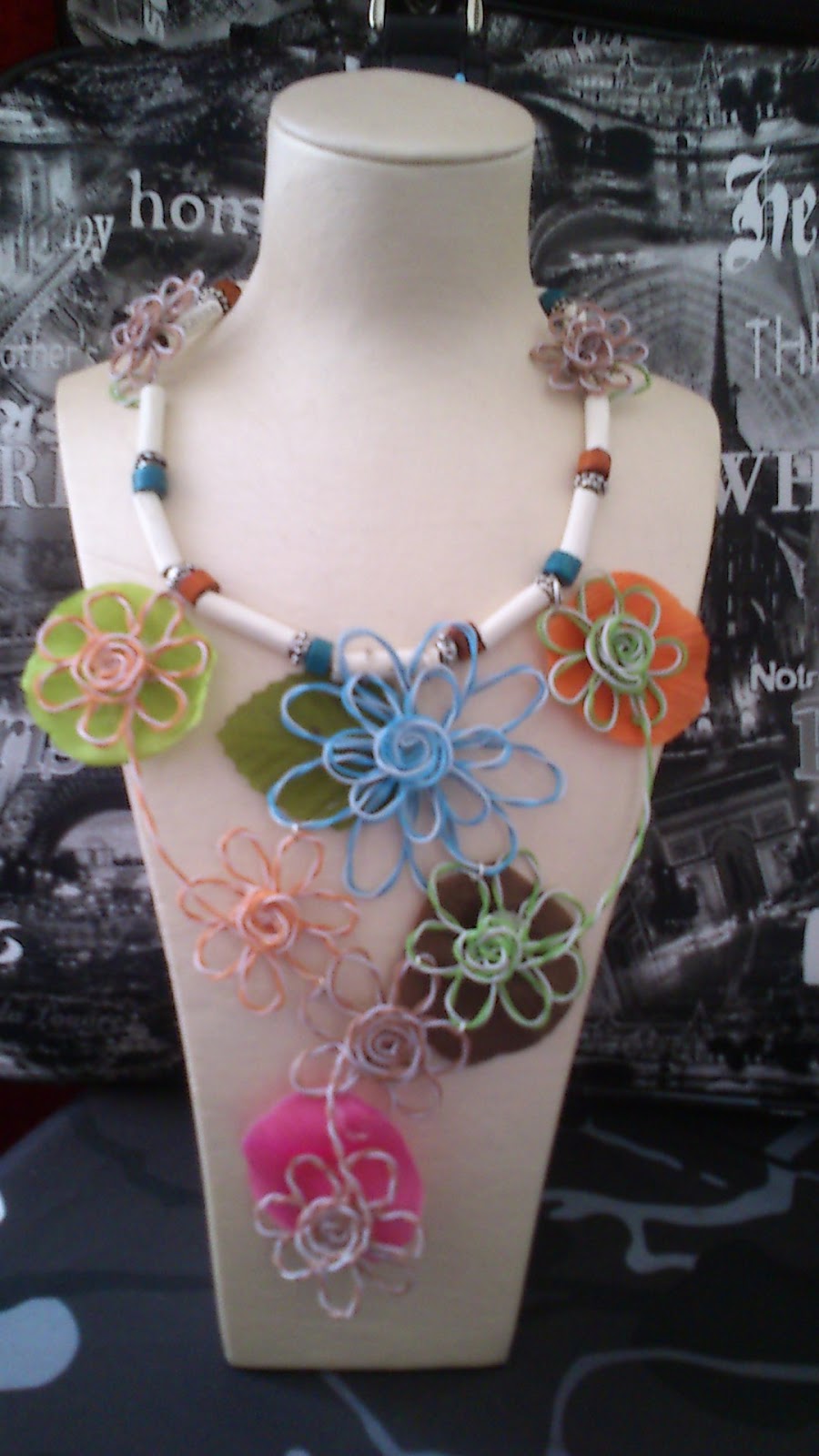 Taguassai-Creation: Bijoux Collier recyclé